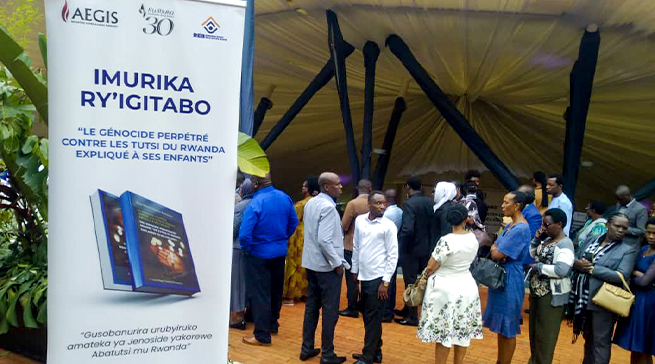 #Kwibuka30: Hamuritswe igitabo gisobanurira urubyiruko amateka ya Jenoside
